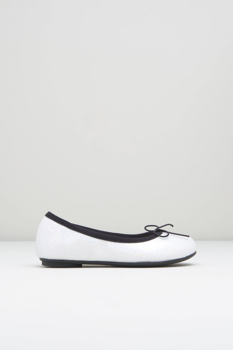 Girls Elara Ballet Flats, White – BLOCH Dance US